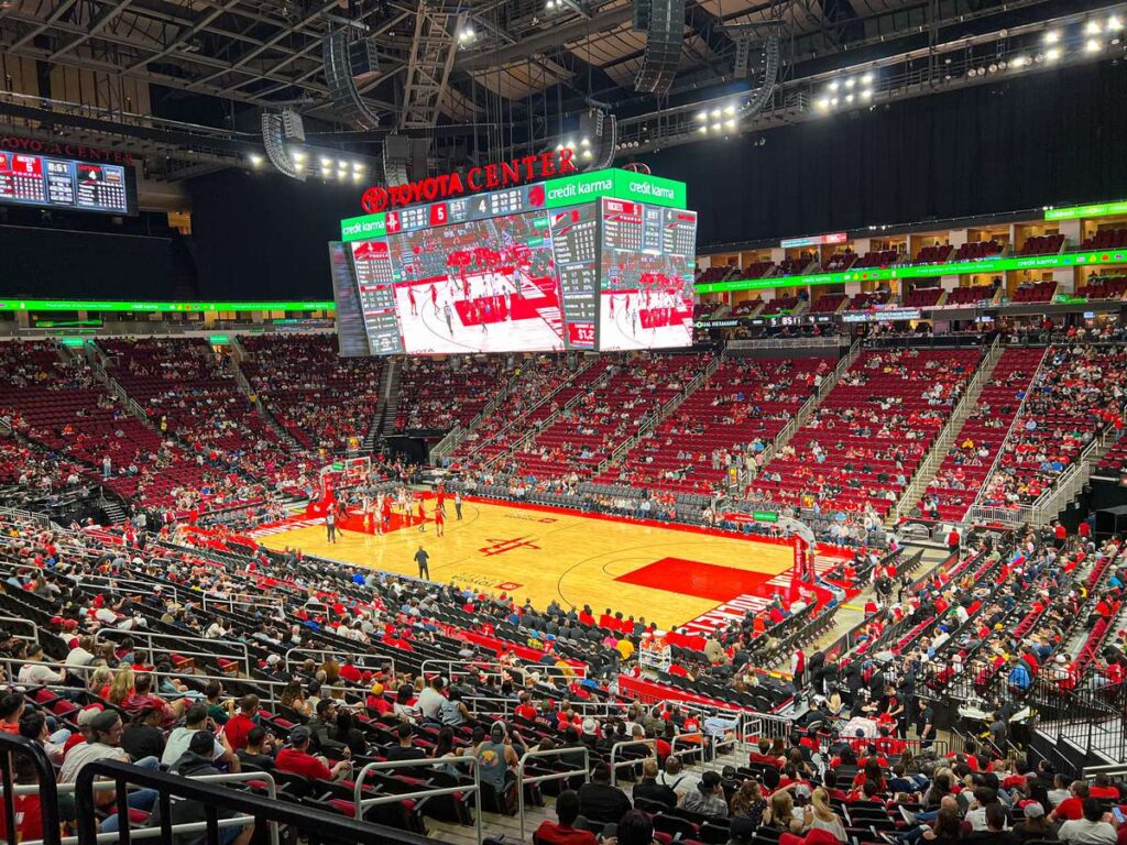 Attending a Houston Rockets Game - Ultimate Sports Road Trip Attending a Houston Rockets Game - Ultimate Sports Road Trip