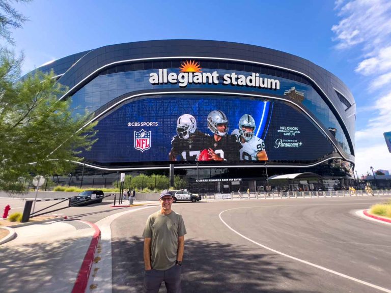 2025-26 NFL Road Trip Ideas - Ultimate Sports Road Trip