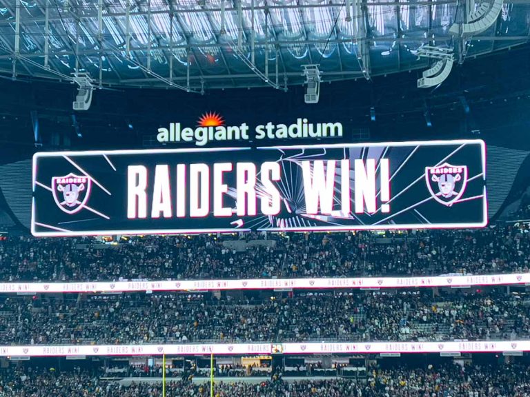 2025-26 NFL Road Trip Ideas - Ultimate Sports Road Trip